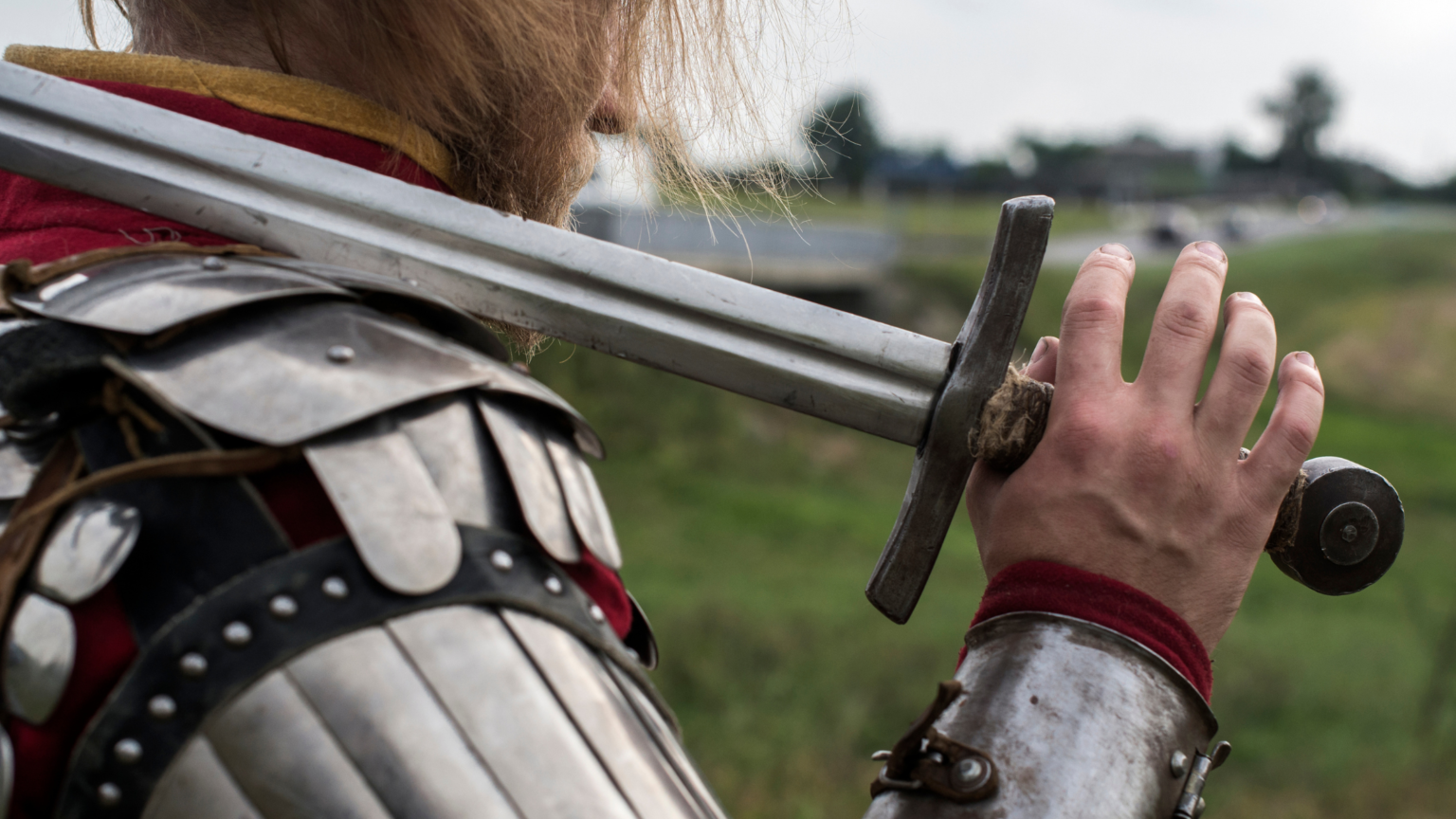Qu'est-ce que le béhourd, ce sport de combat à l'épée